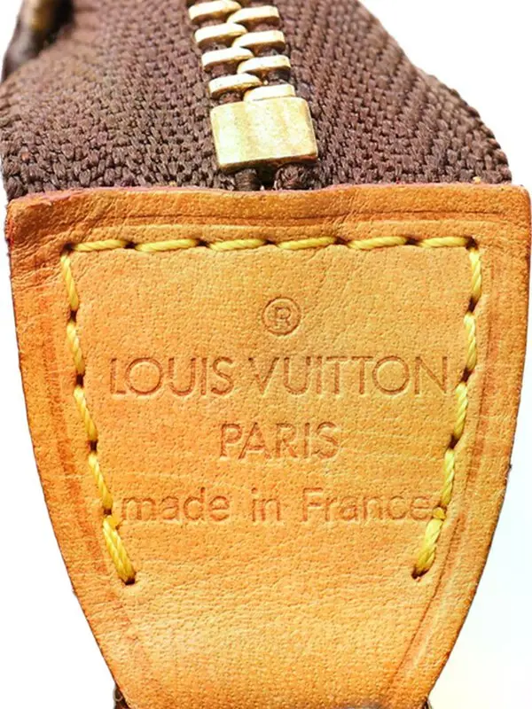LOUIS VUITTON 1994 Takashi Murakami Monogram Panda Pochette Accessoires Shoulder Bag