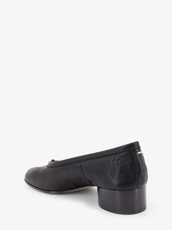 MAISON MARGIELA Leather Tabi Ballet Flats