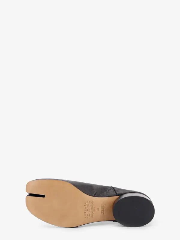 MAISON MARGIELA Leather Tabi Ballet Flats