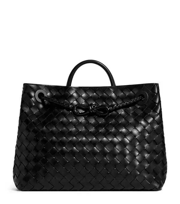 Bottega Veneta Medium Andiamo Shoulder Bag - Black