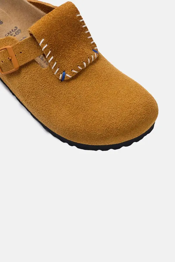 BIRKENSTOCK X Ader Error Boston Flap Suede Clogs - Marrone