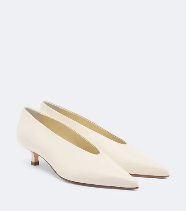 AeydĒ Clara Leather Pumps - White