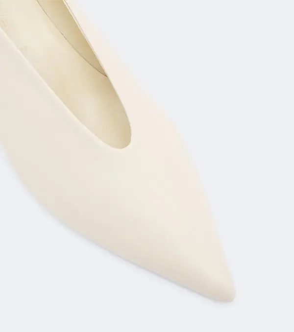 AeydĒ Clara Leather Pumps