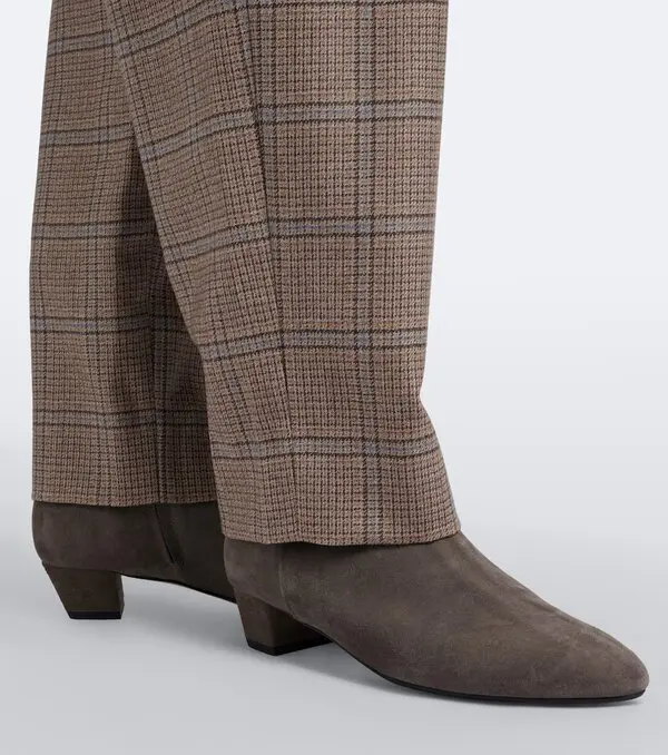 AeydĒ Yasmin Suede Ankle Boots