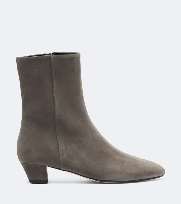 AeydĒ Yasmin Suede Ankle Boots