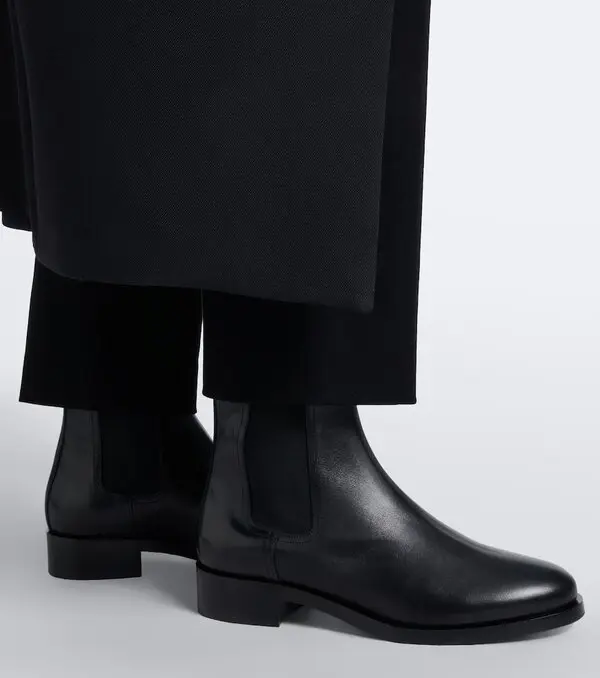 AeydĒ Caspar Leather Chelsea Boots