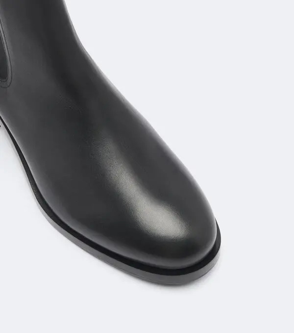 AeydĒ Caspar Leather Chelsea Boots