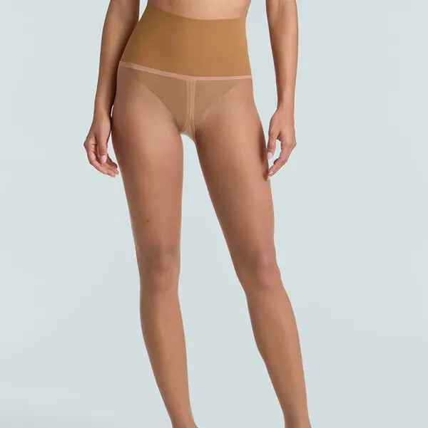 COMMANDO® Essential Sheer Tights - Caramel