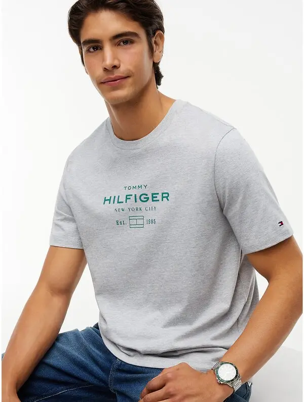 Tommy Hilfiger Nyc Hilfiger Logo T-shirt