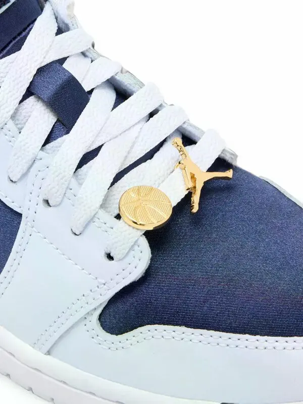 JORDAN Air 1 Low Se Sneakers