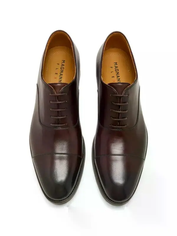 Magnanni Cap-toe Lace-up Shoes