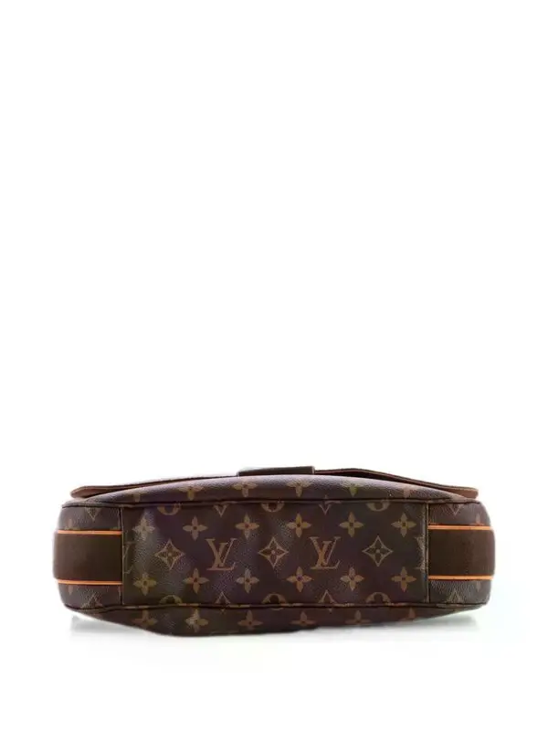 LOUIS VUITTON Beaubourg Messenger Bag Monogram Canvas Mm