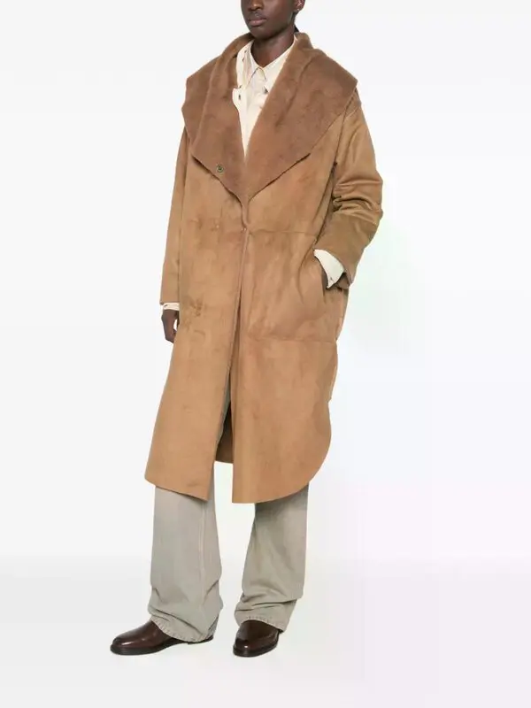 COLLECTION PRIVEE? Faux-shearling Oversized-collar Coat
