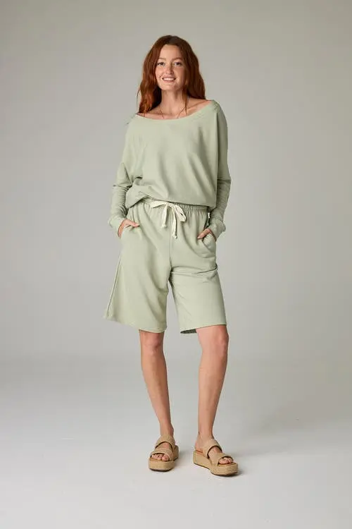 EAVOLU Baikal Eco-luxe Fleece Bermuda Shortcloud-soft Comfort - Fern