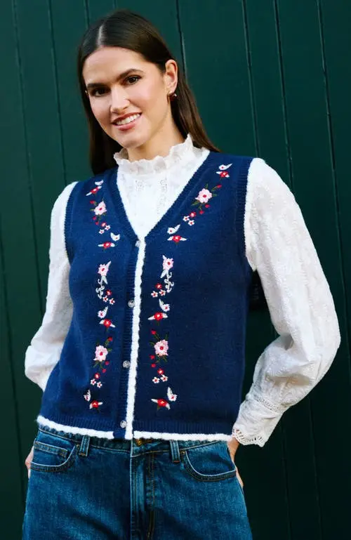 YUMI Embroidered Knitted Vest