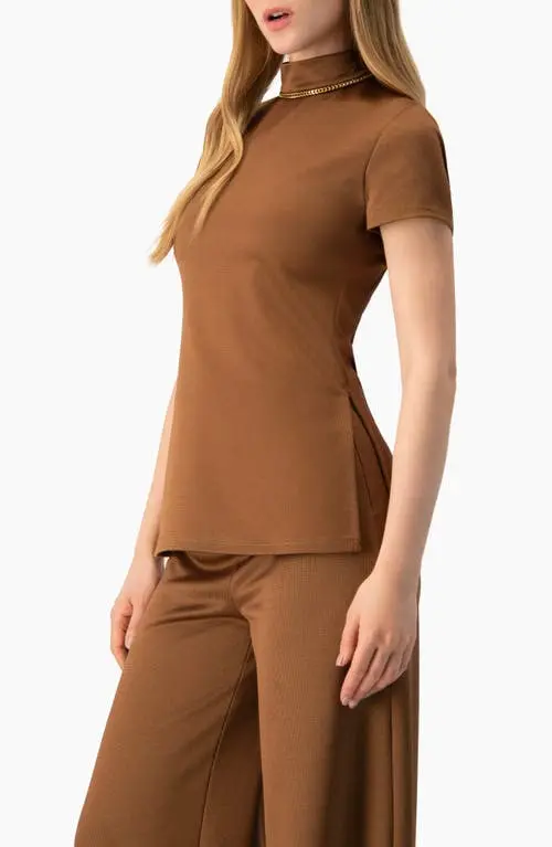 IVONNE Side-slit High-neck Short Sleeve Blouse