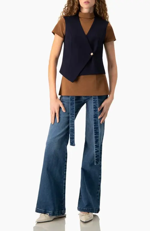 IVONNE Side-slit High-neck Short Sleeve Blouse