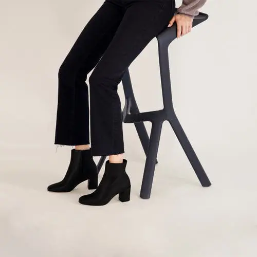 Bernardo Naomi Ankle Bootie - Black