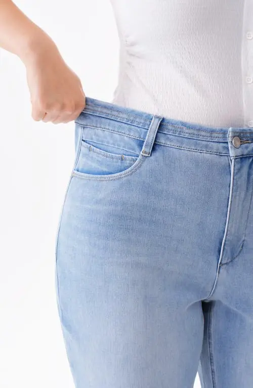 BAYEAS Super High Waist Crop Tapered Mom Jeans