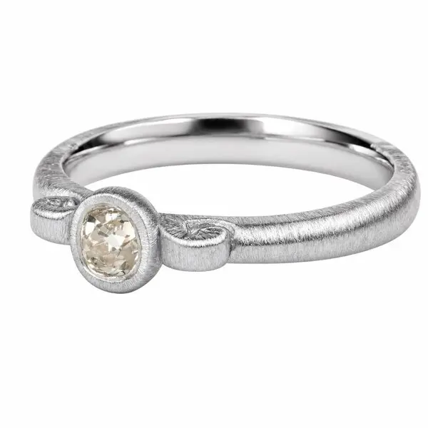 ADRIAN ASHLEY Old-cut Diamond Ring Featuring A Natural Diamond Reclaimed From Vintage Jewellery - Silver
