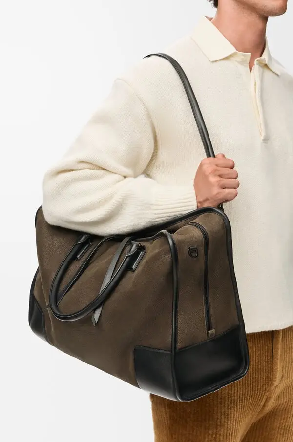 Loewe Amazona 180 Duffle In Nubuck - Khaki