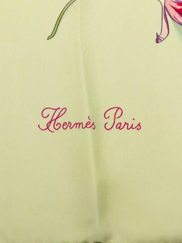 Hermès 2000-2026 Fleurs De Fuchsia Silk Scarf 90 Scarves