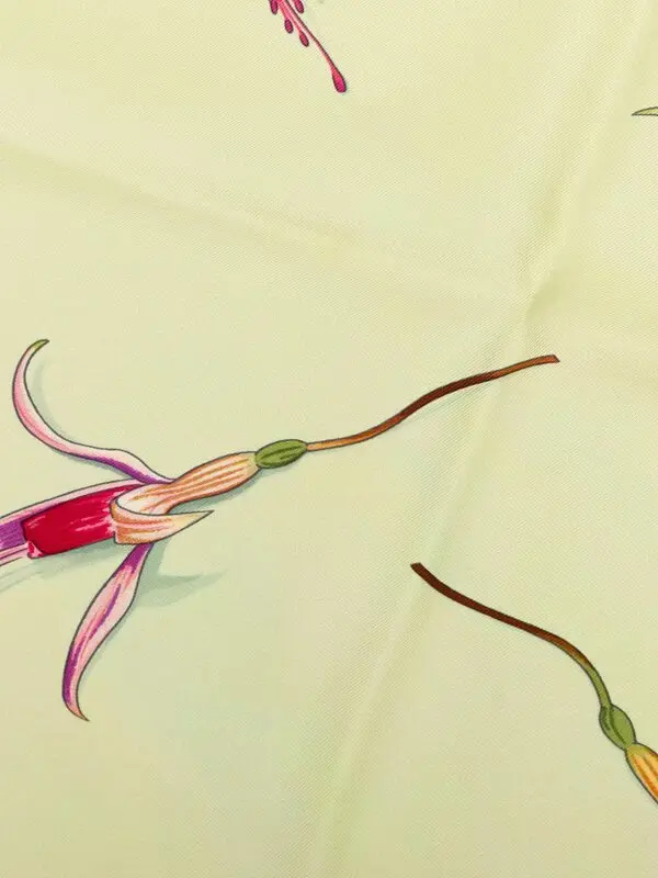 Hermès 2000-2026 Fleurs De Fuchsia Silk Scarf 90 Scarves