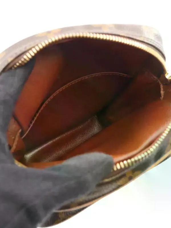 LOUIS VUITTON 2002 Monogram Amazone Crossbody Bag