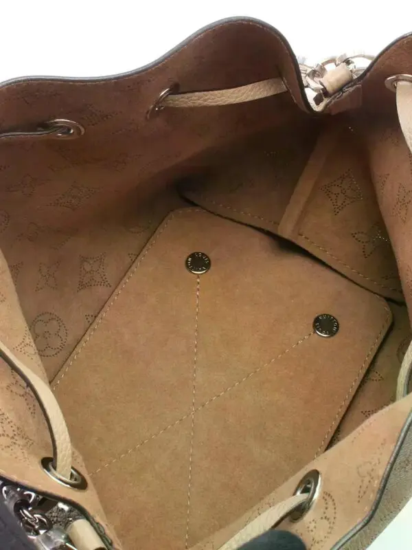 LOUIS VUITTON 2021-2026 Monogram Mahina Bella Bucket Bag