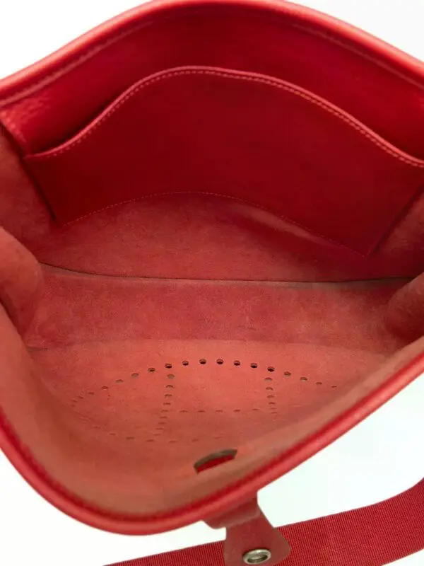 Hermès 2002 Clemence Evelyne I Pm Crossbody Bag - Red