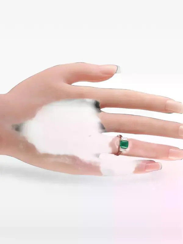 LB EXCLUSIVE Emerald Diamond Ring