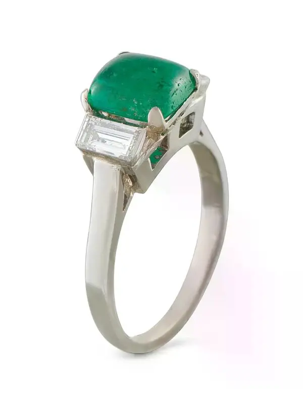 LB EXCLUSIVE Emerald Diamond Ring