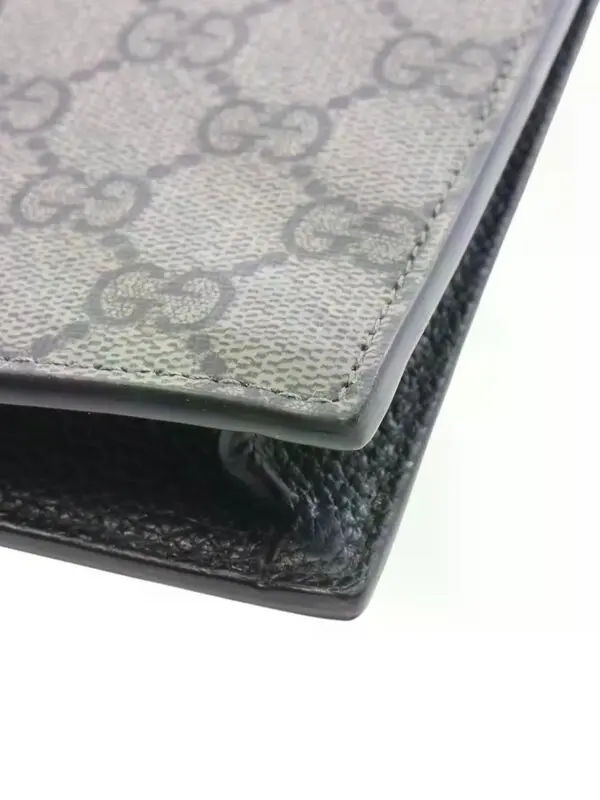 Gucci 2015-2026 Gg Supreme Clutch Bag