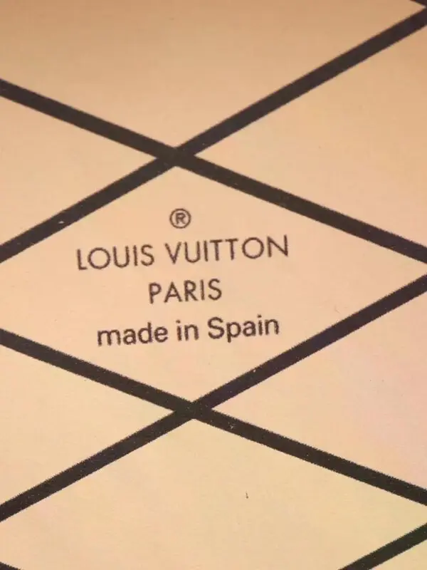 LOUIS VUITTON Mini Epi Boite Chapeau Satchel - Brown