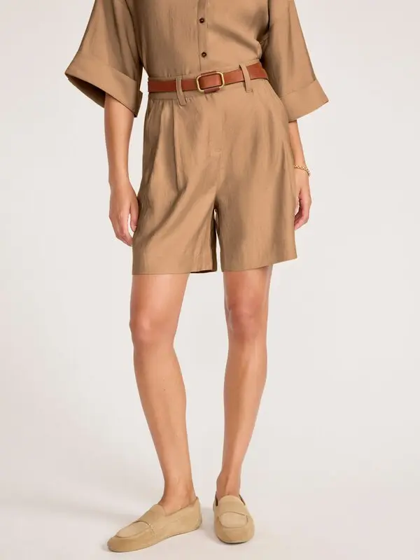 Brochu Walker The Maris Short