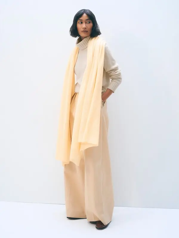 WHITE & WARREN Cashmere Travel Wrap - Cornsilk