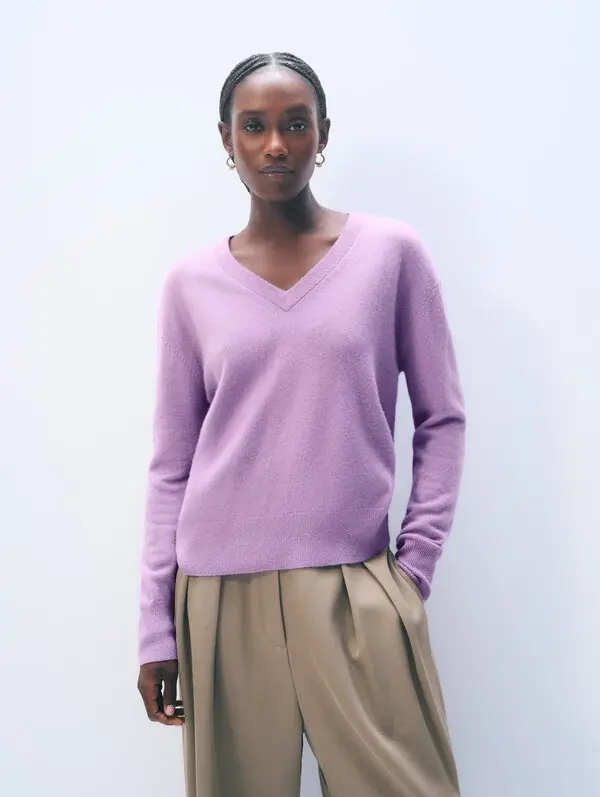 WHITE & WARREN Cashmere V-neck Pullover - Soft Plum