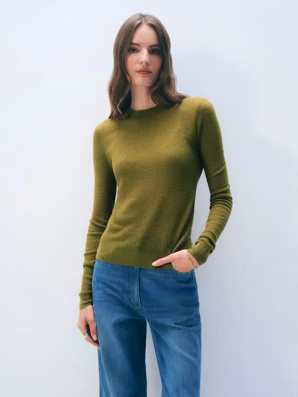 WHITE & WARREN Superfine Cashmere Blend Waffle Crewneck Top - Bright Olive