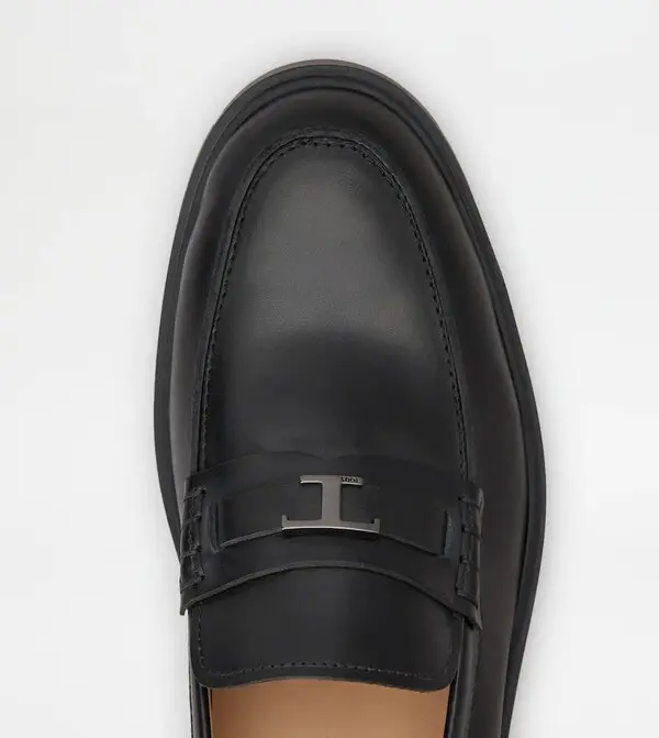 TOD'S Embossed Logo Loafers