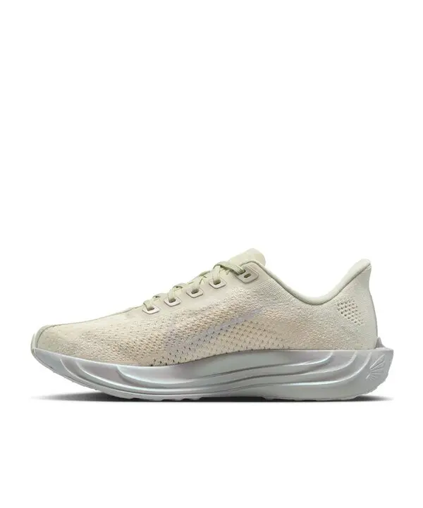 Nike Pegasus Plus Running Shoes