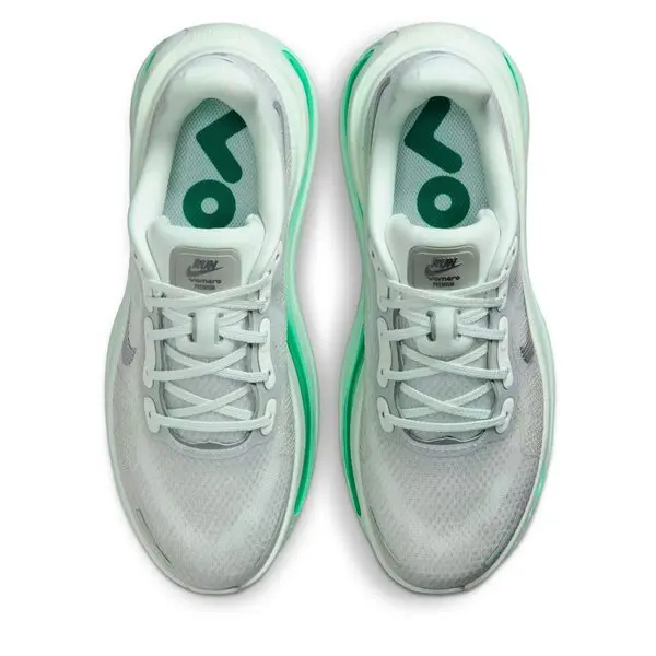 Nike Simple Running Shoes