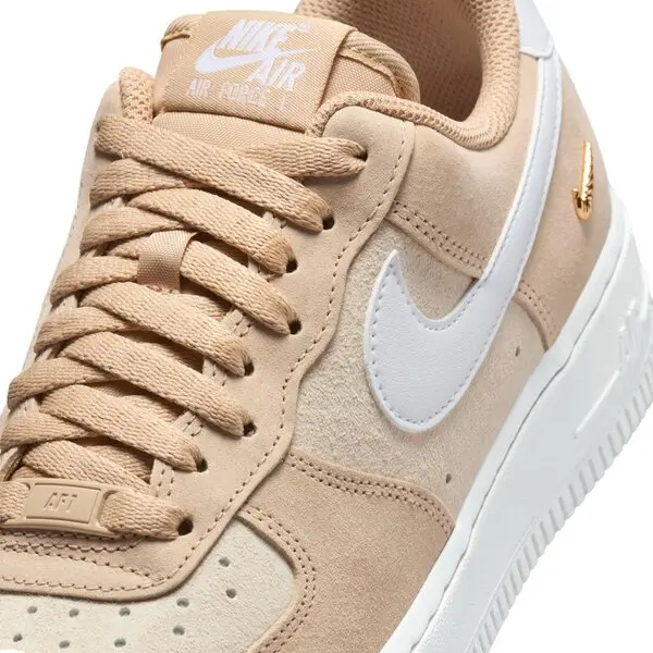 Nike Thick-soled Casual Shoes