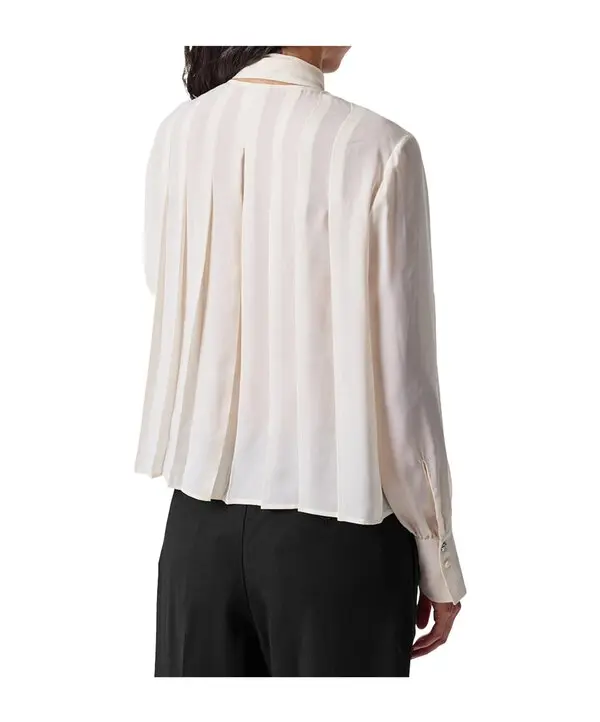 Hugo Boss With Neck Tie