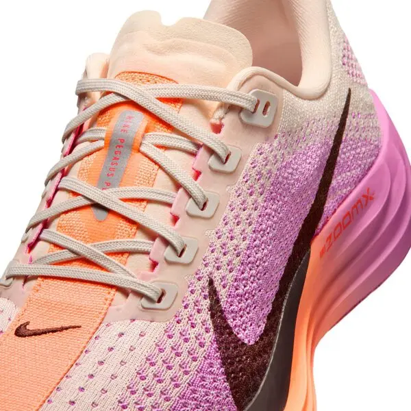 Nike Lightweight And Elastic Running Shoes