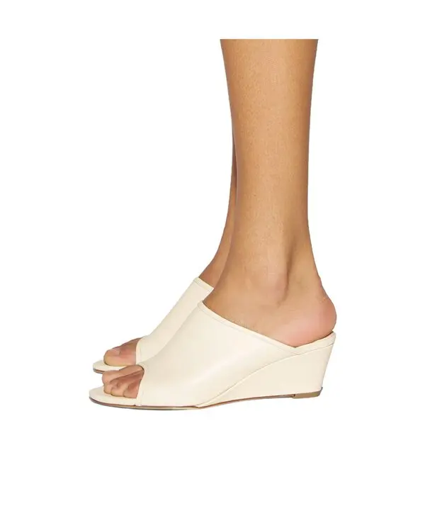 AeydĒ Solid Color Wedge Heeled Sandals