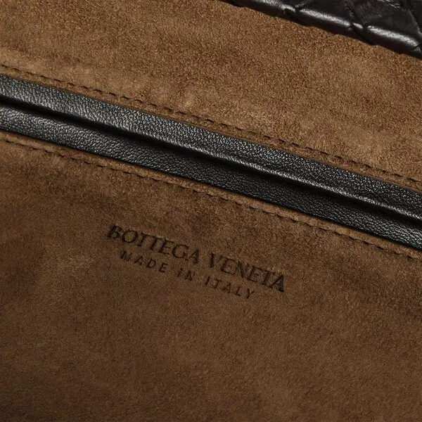 Bottega Veneta Solid Color Clutch