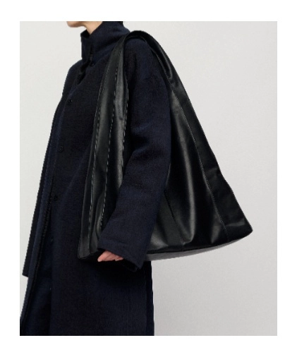 RUOHAN Toba Leather Shoulder Bag