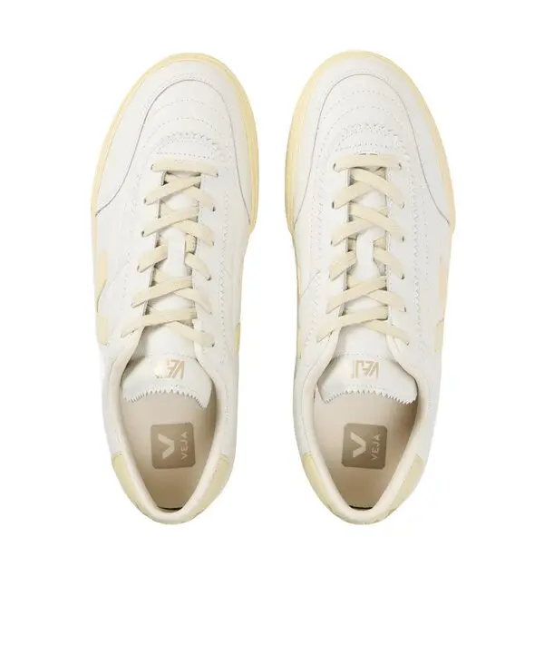 VEJA Low Top Quilted Panel Sneakers - No