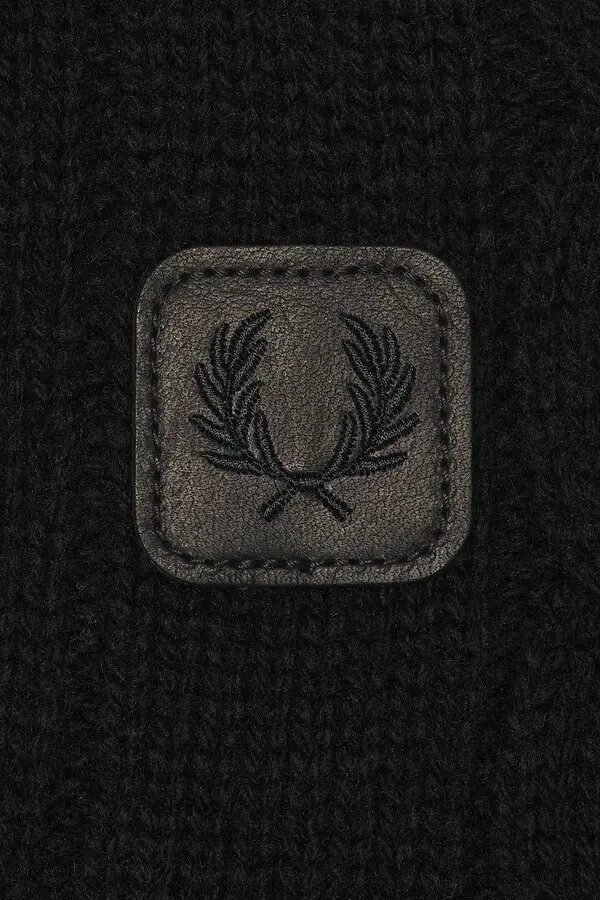 Fred Perry Canvas Cable V-neck Jumper - Black