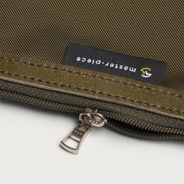 MASTER-PIECE CO Smart Pouch
